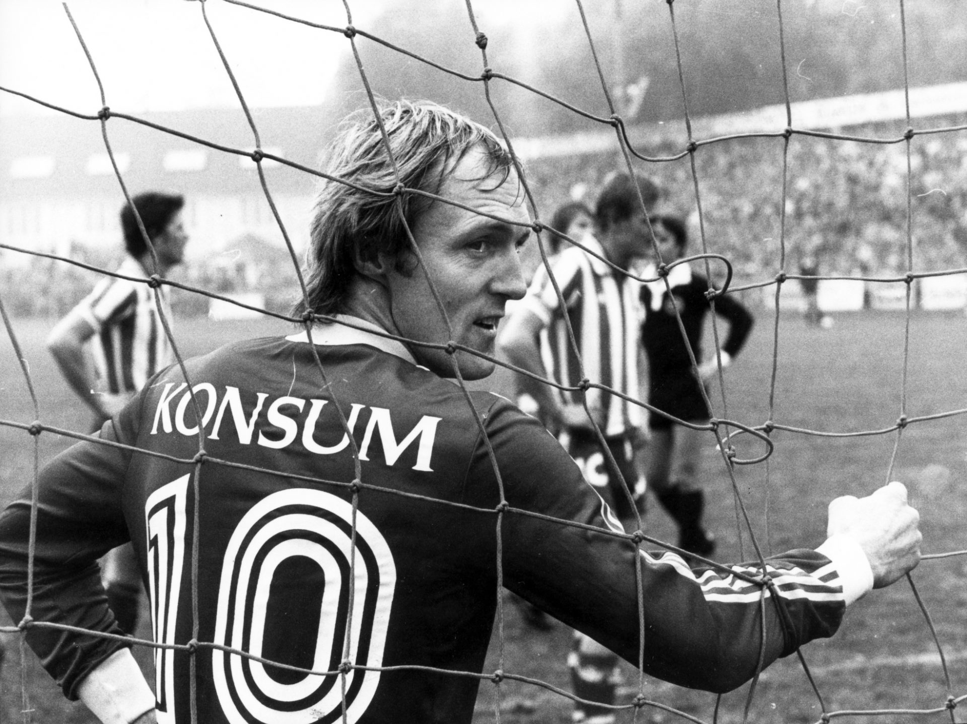 Roland Sandberg tar plats på Kalmar FF:s Wall of fame - Kalmar FF Roland Sandberg tar plats på Kalmar FF:s Wall of fame - Kalmar FF