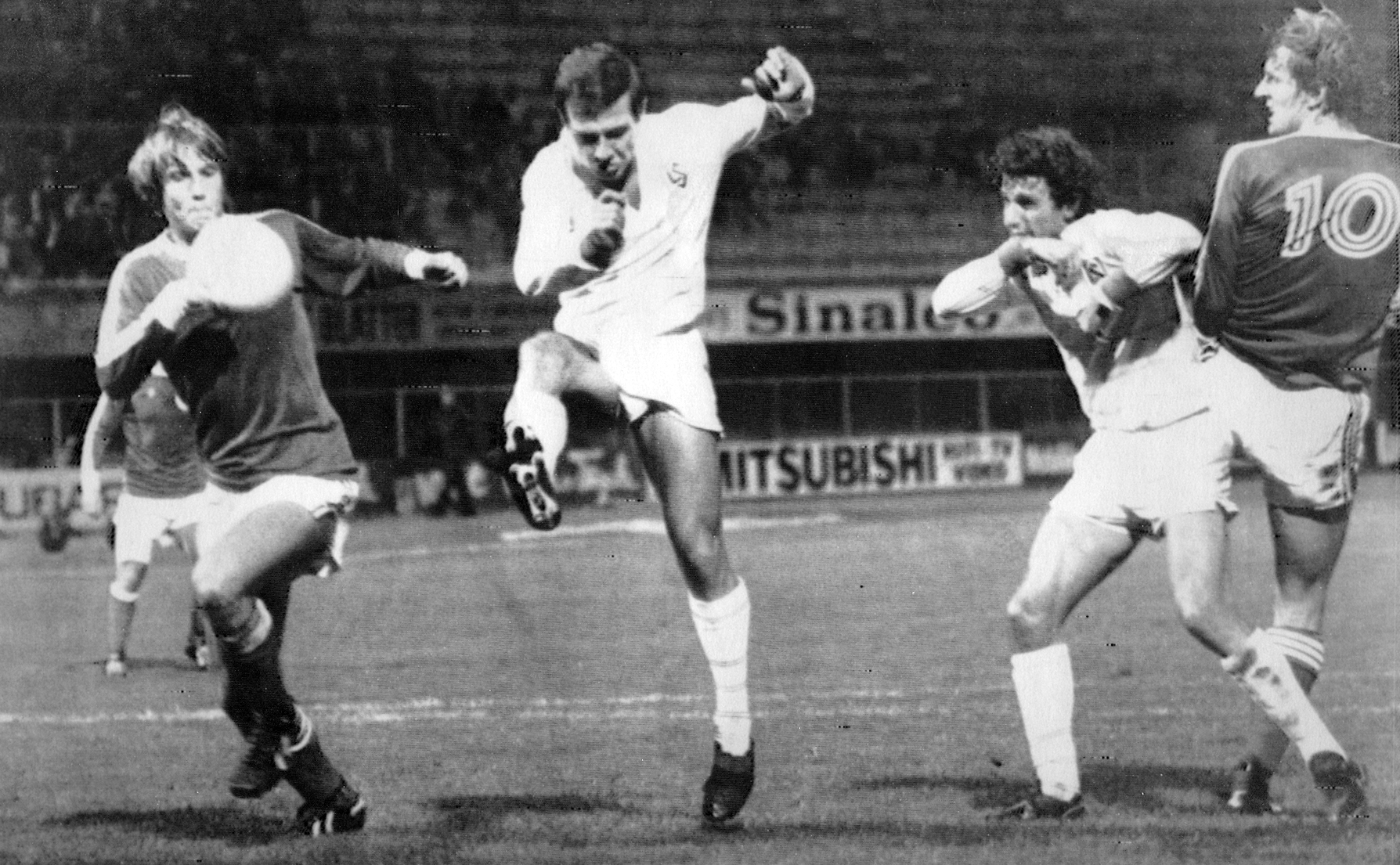 Välgödda svenska vikingar anlitade brevspion i Schweiz - Kalmar FF